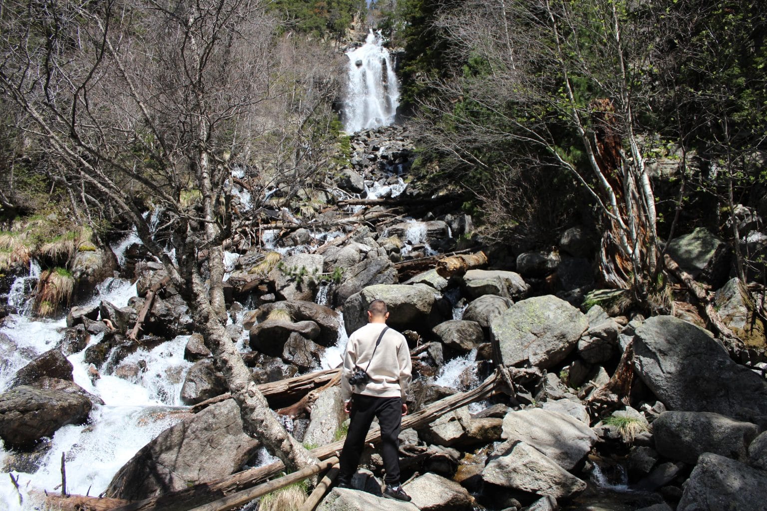 Ruta en Aigüestortes i l'Estany de Sant Maurici - Carretera y Canta